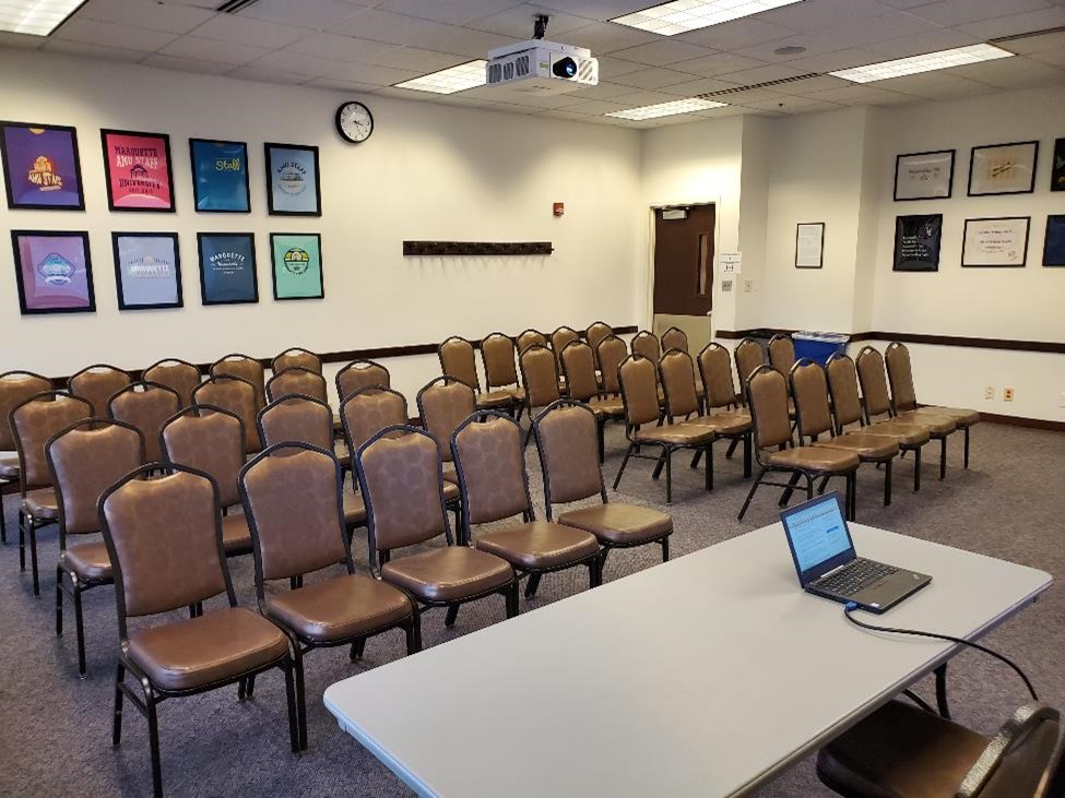 Alumni Memorial Union Room 305 // Alumni Memorial Union Event Services ...